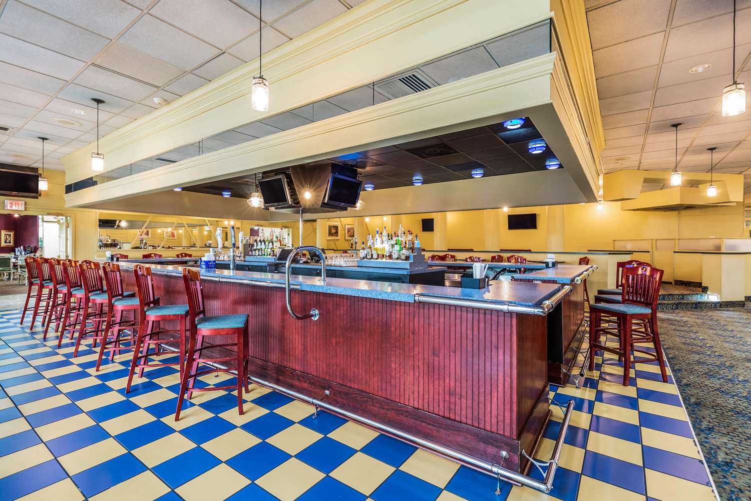 Clarion Inn Event Center Frederick - I-270, Exit 31, MD - See Discounts