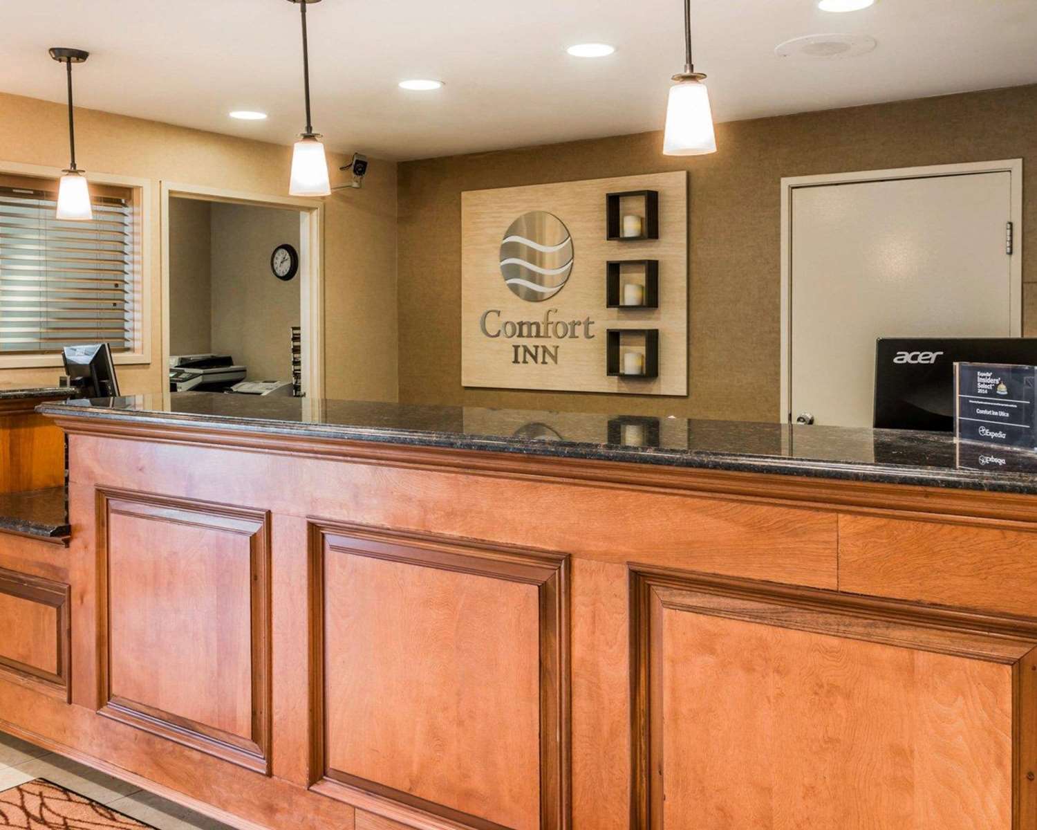 Comfort Inn Utica, MI - See Discounts