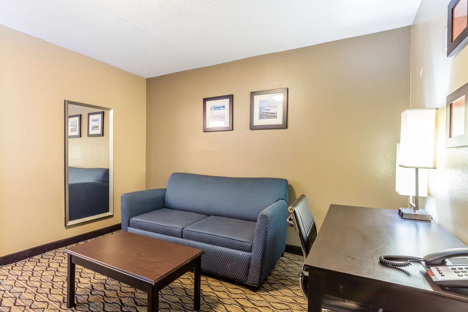 Comfort Inn & Suites Crystal Inn Sportsplex Gulfport - I-10, Exit 31 ...