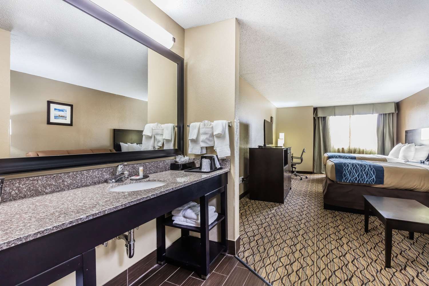 Comfort Inn & Suites Crystal Inn Sportsplex Gulfport - I-10, Exit 31 ...