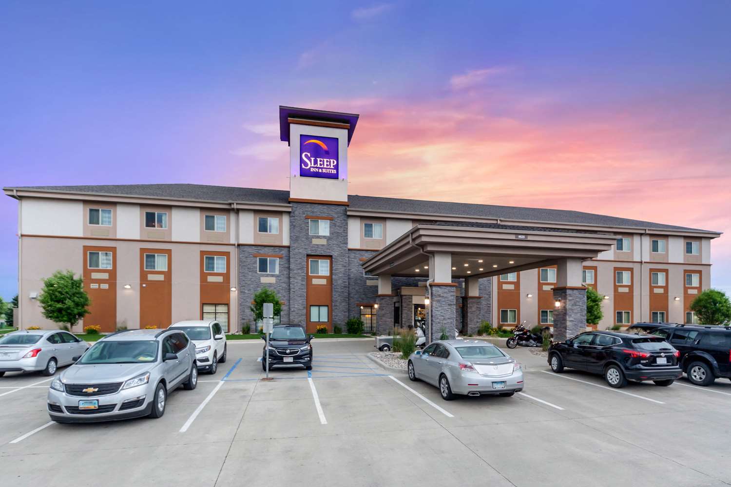 Sleep Inn & Suites Fargo, ND - See Discounts