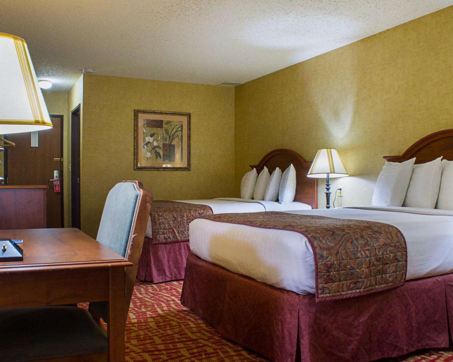 Rodeway Inn Grand Forks, ND - See Discounts