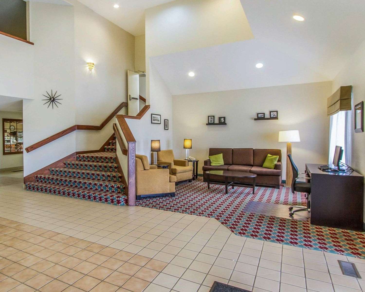 Rodeway Inn Fremont, NE - See Discounts