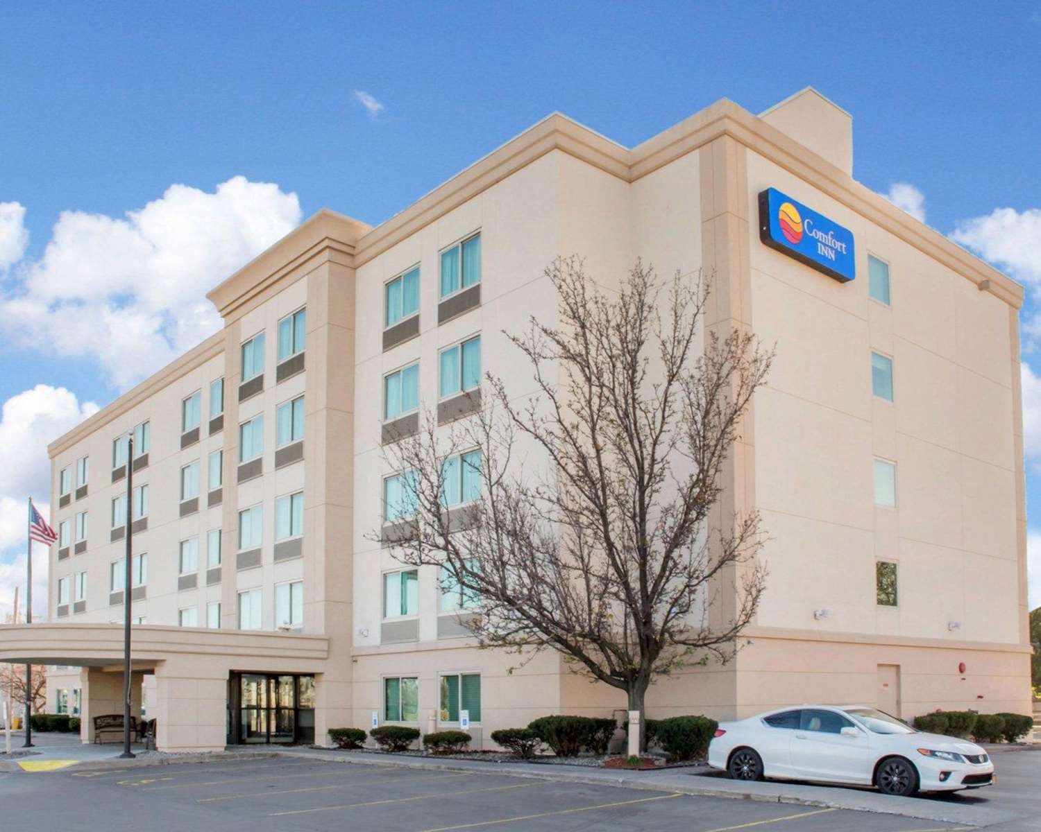 Comfort Inn West Rochester, NY - See Discounts
