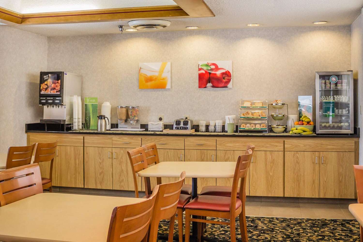 Quality Inn Port Clinton, OH - See Discounts