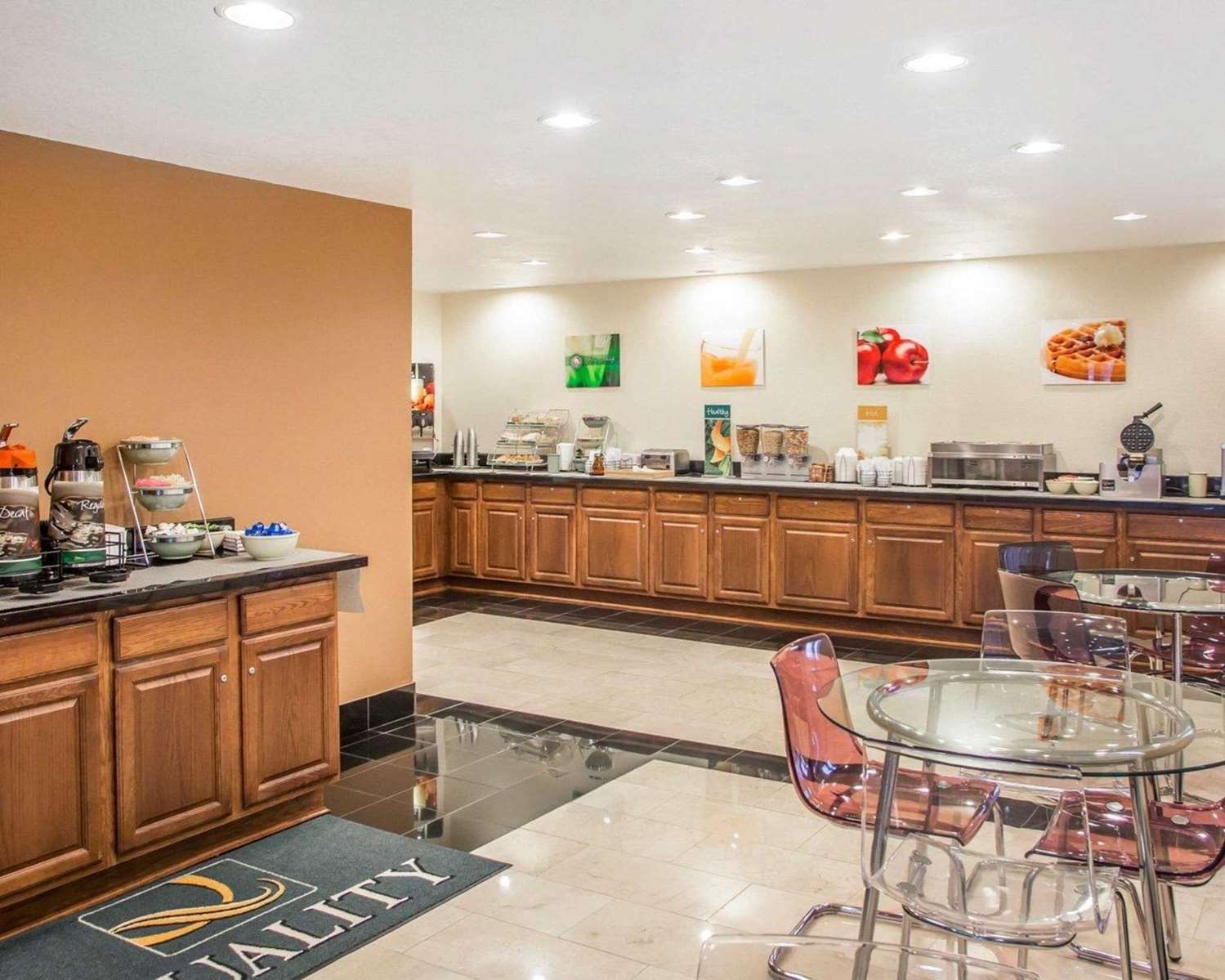 Quality Inn St Marys, OH - See Discounts